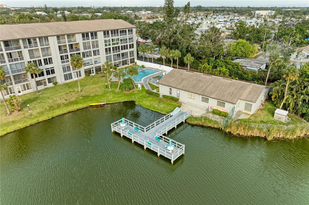 3424 LAKE BAYSHORE DRIVE #405 BUILDING P, BRADENTON, FL 34205 Property ...