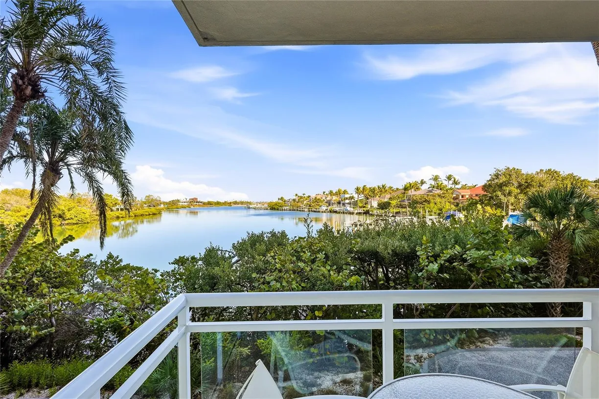 225 SANDS POINT ROAD #7101, LONGBOAT KEY, FL 34228 Property for sale