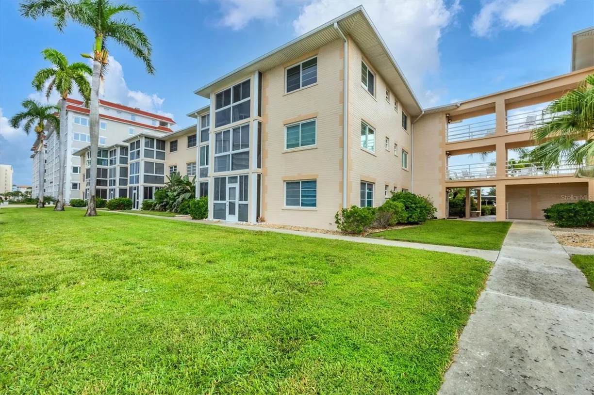 200 THE ESPLANADE #B20, VENICE, FL 34285 Property for sale