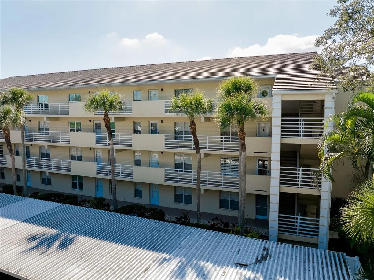 929 WEXFORD BOULEVARD #929, VENICE, FL 34293 Property for sale