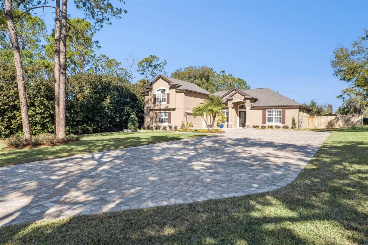 7611 EARLWOOD AVENUE, MOUNT DORA, FL 32757 Property for sale