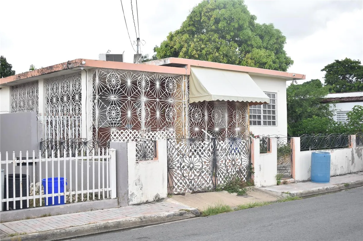 19 5 DE OCTUBRE, SANTA ISABEL, PR 00757 Property for sale