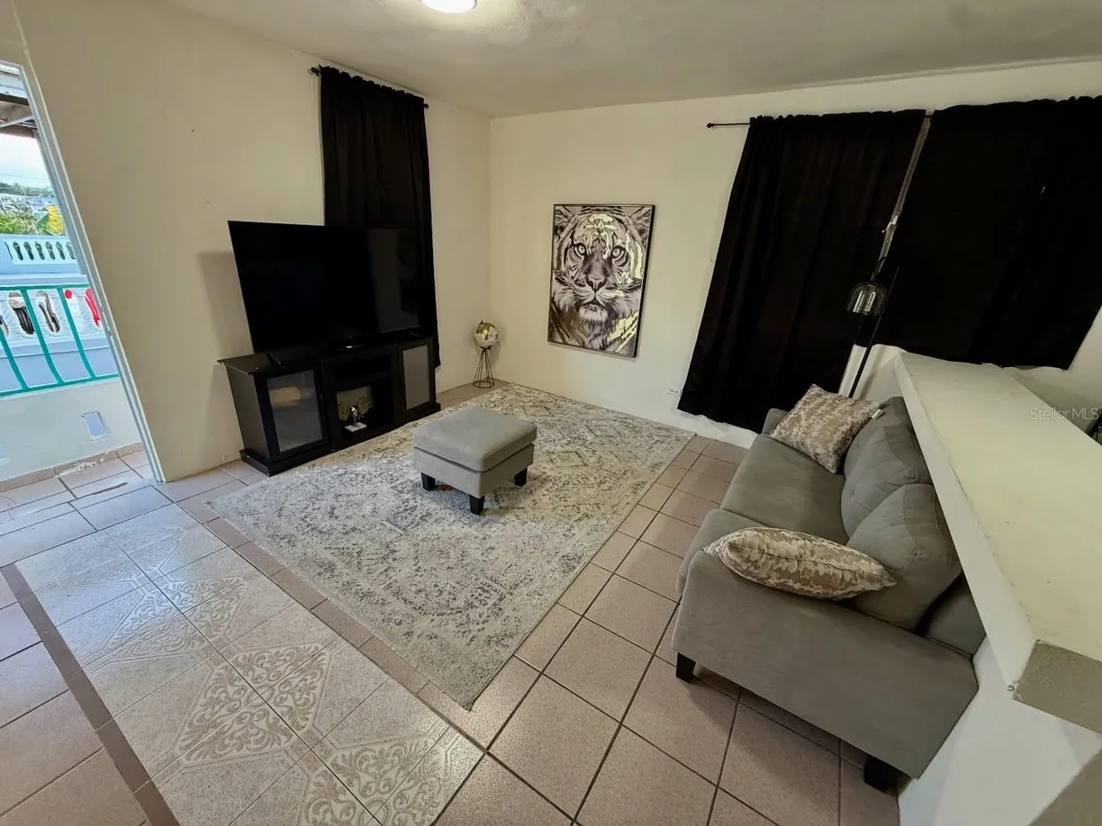 Jardines de Country Club CALLE 149 CL20, CAROLINA, PR 00983 Property ...