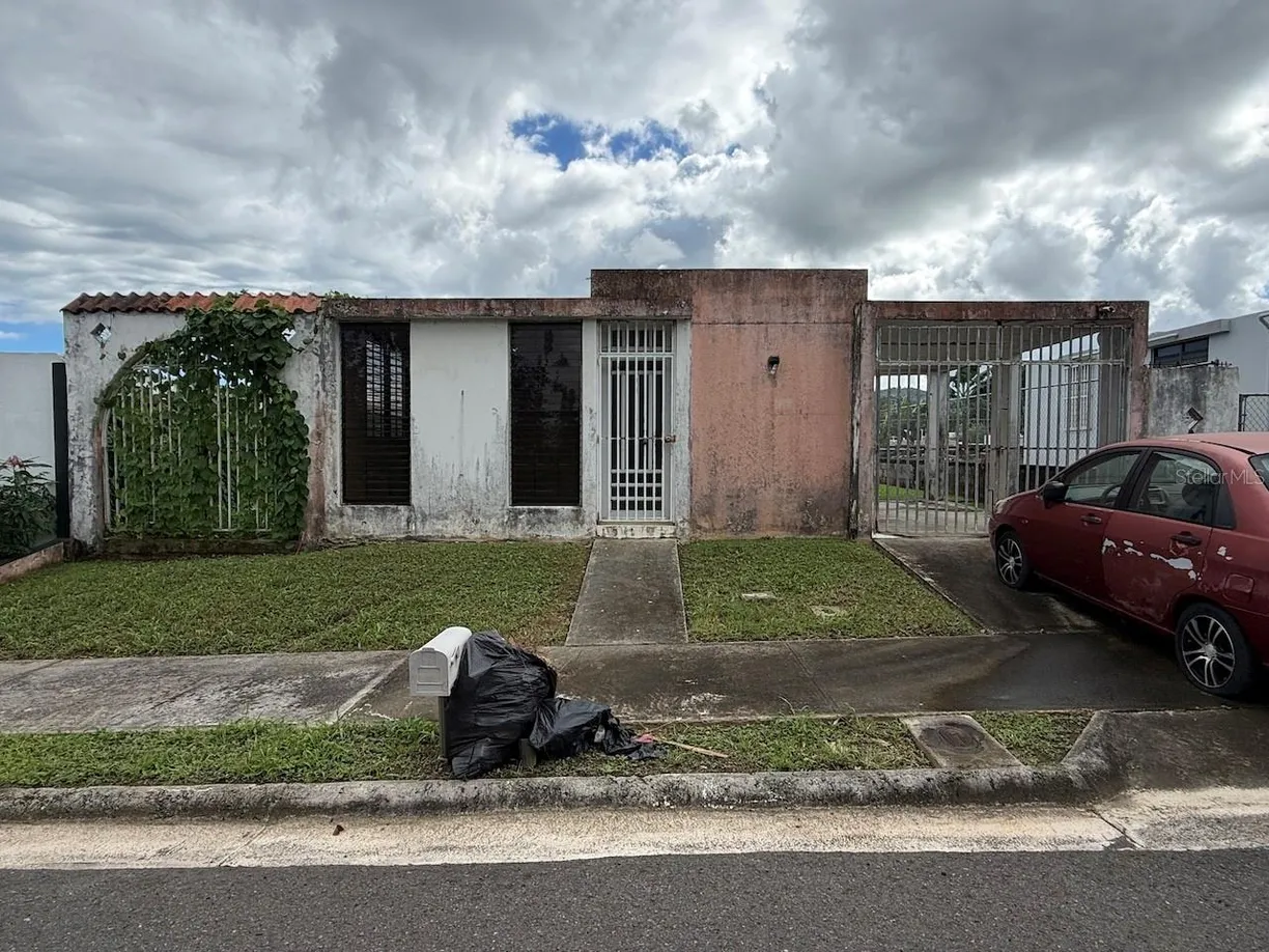 4 St M-32 URB ALTURAS DE SAN PEDRO, FAJARDO, PR 00738 Property for sale