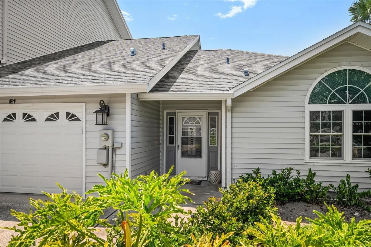 11722 CURRIE LANE #E1, LARGO, FL 33774 Property for sale