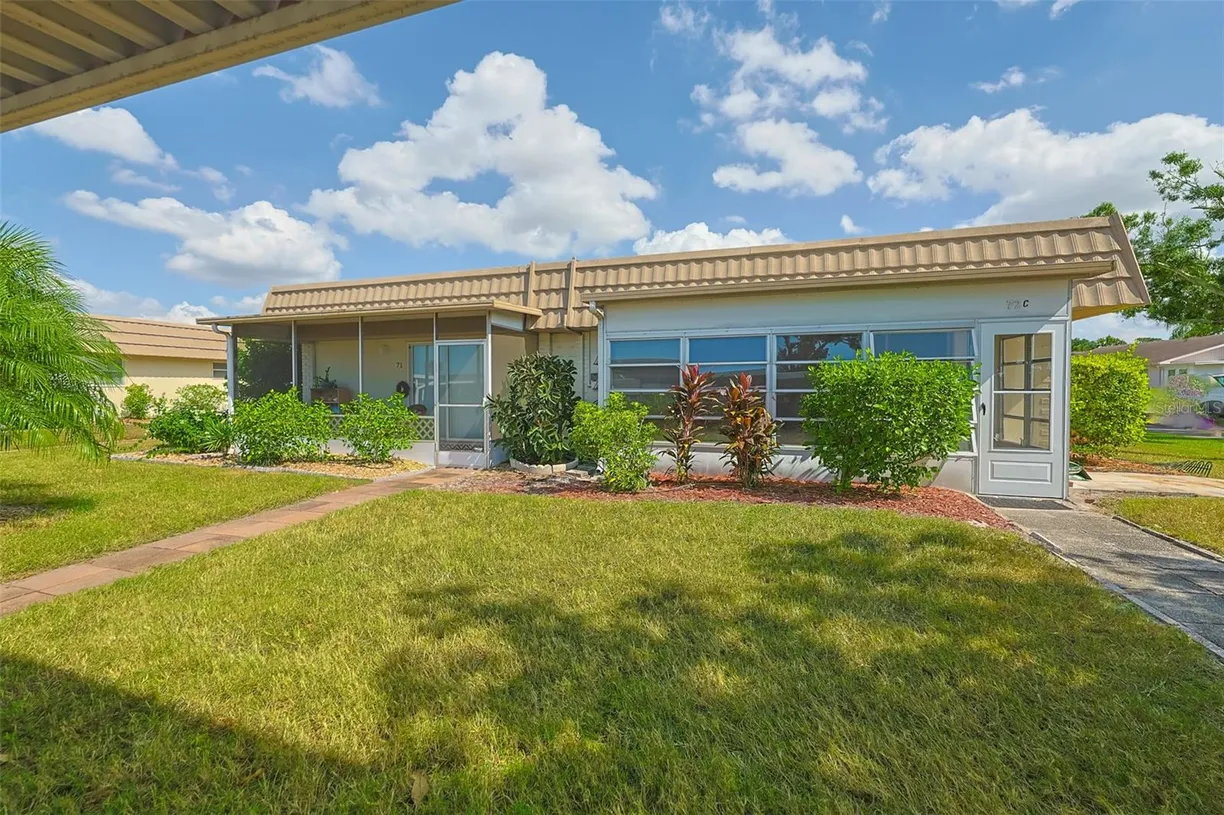 202 BEDFORD STREET #72, SUN CITY CENTER, FL 33573 Property for sale