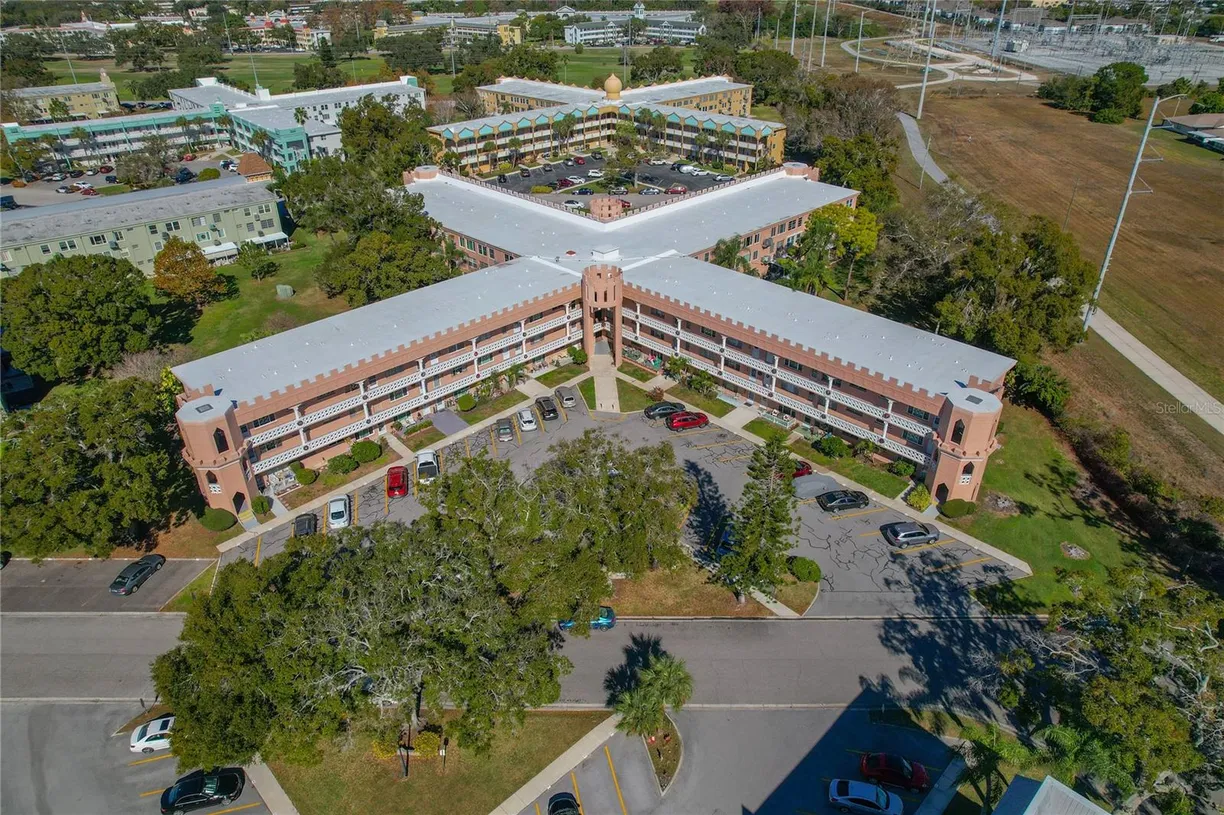 2458 COLUMBIA DRIVE #64, CLEARWATER, FL 33763 Property for sale