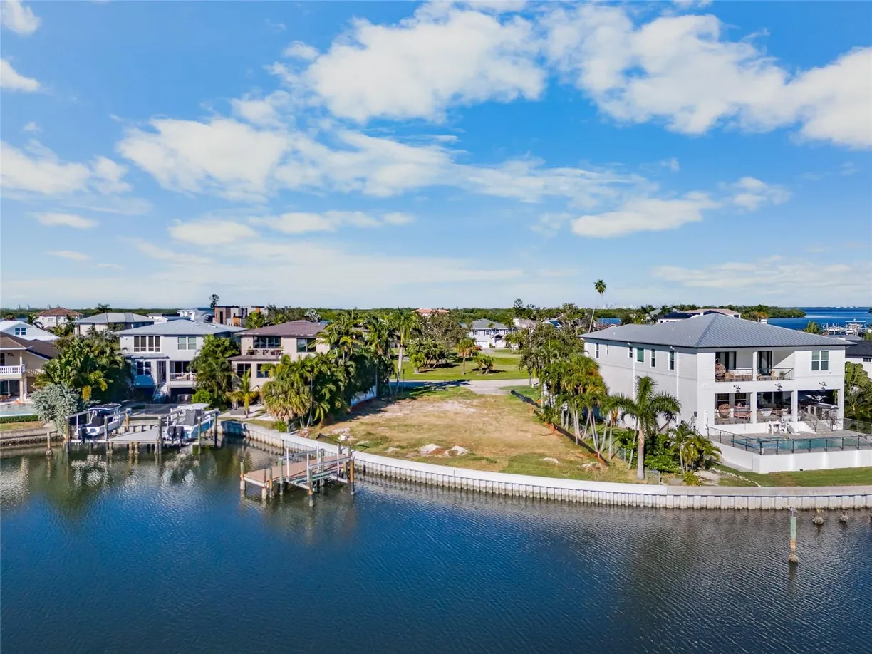 1918 ARROWHEAD DRIVE, ST PETERSBURG, FL 33703 Property for sale