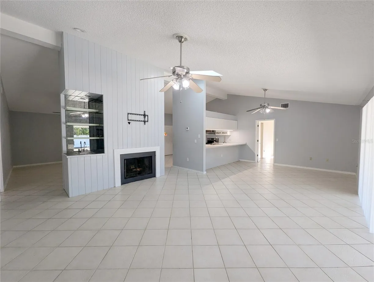 1329 PINE NEEDLE ROAD, VENICE, FL 34285 Property for sale