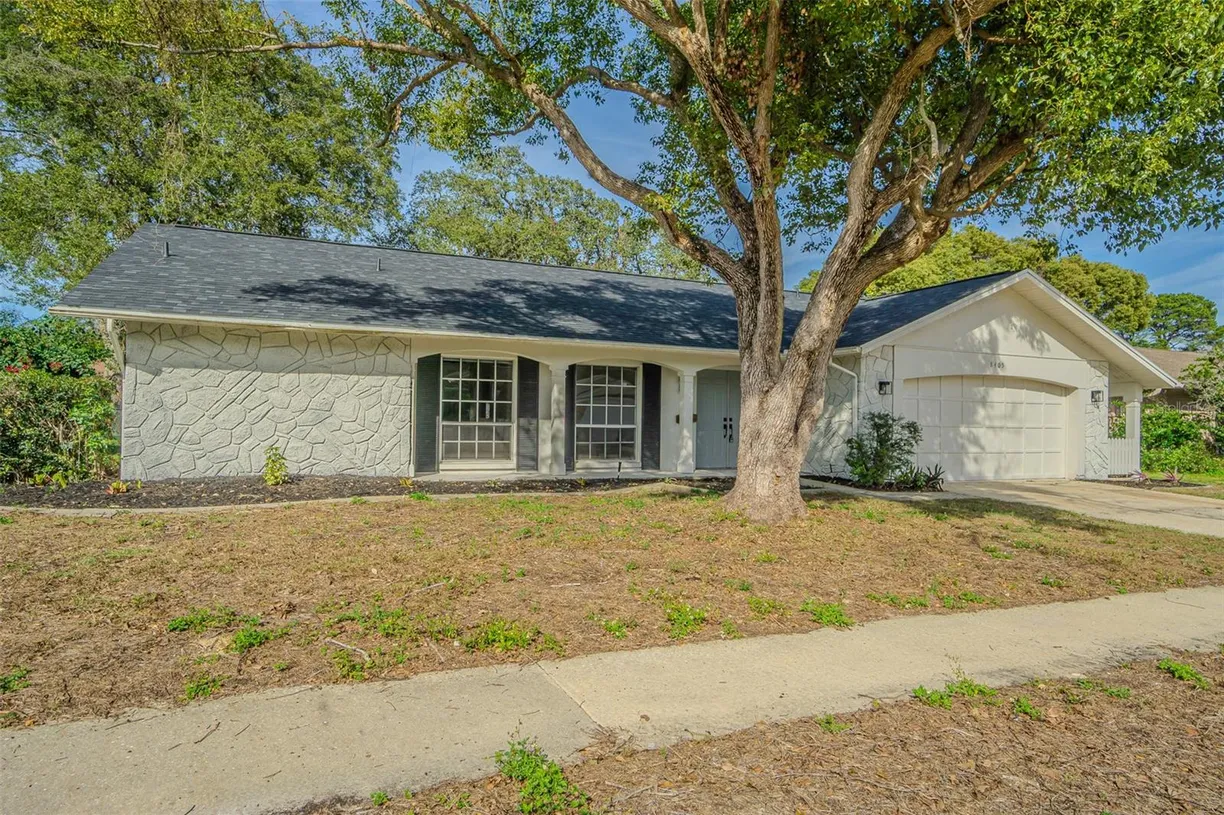 8405 REYNOLDS DRIVE, HUDSON, FL 34667 Property for sale