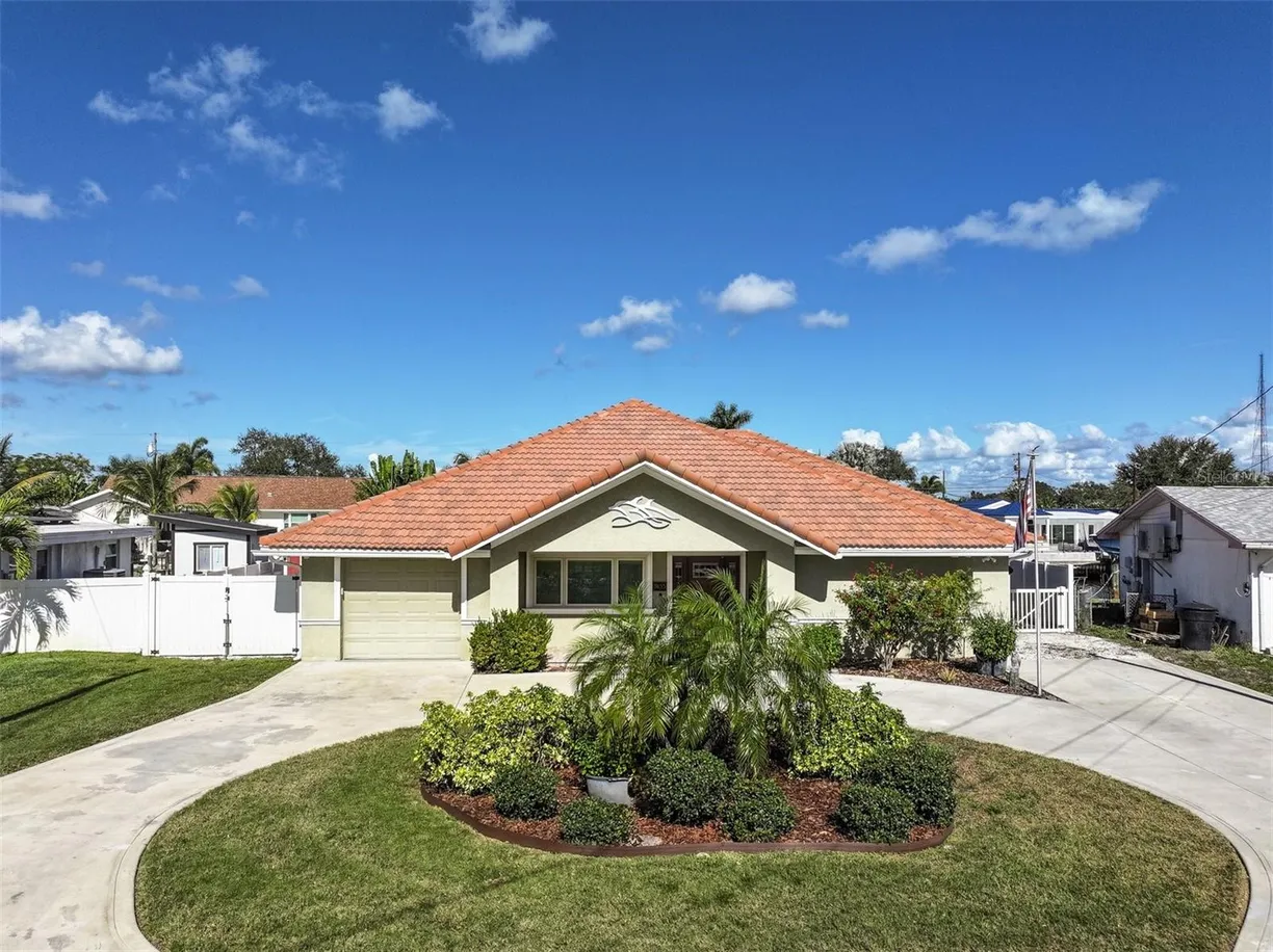 9453 TREASURE LANE, ST PETERSBURG, FL 33702 Property for sale