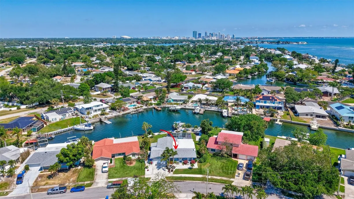 563 LEWIS BOULEVARD SE, ST PETERSBURG, FL 33705 Property for sale