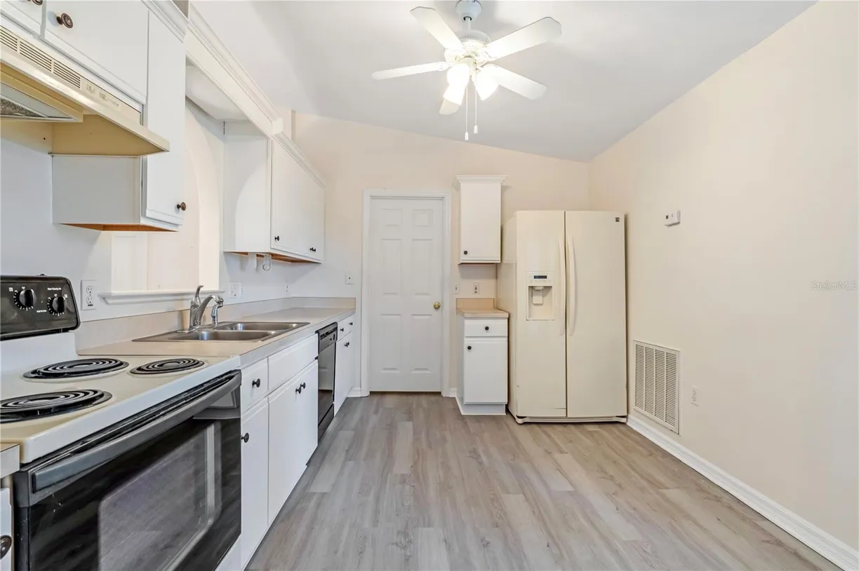 1153 AMANDA KAY CIRCLE, SANFORD, FL 32771 Property for sale