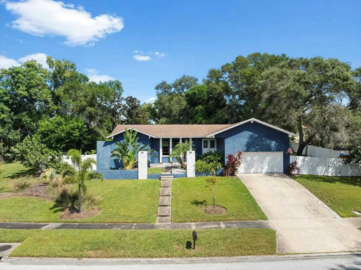995 ROLLING HILLS DRIVE, PALM HARBOR, FL 34683 Property for sale