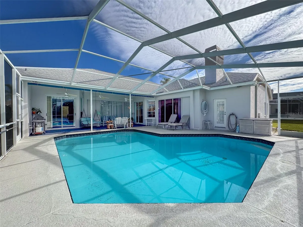 8530 CORAL CREEK LOOP, HUDSON, FL 34667 Property for sale