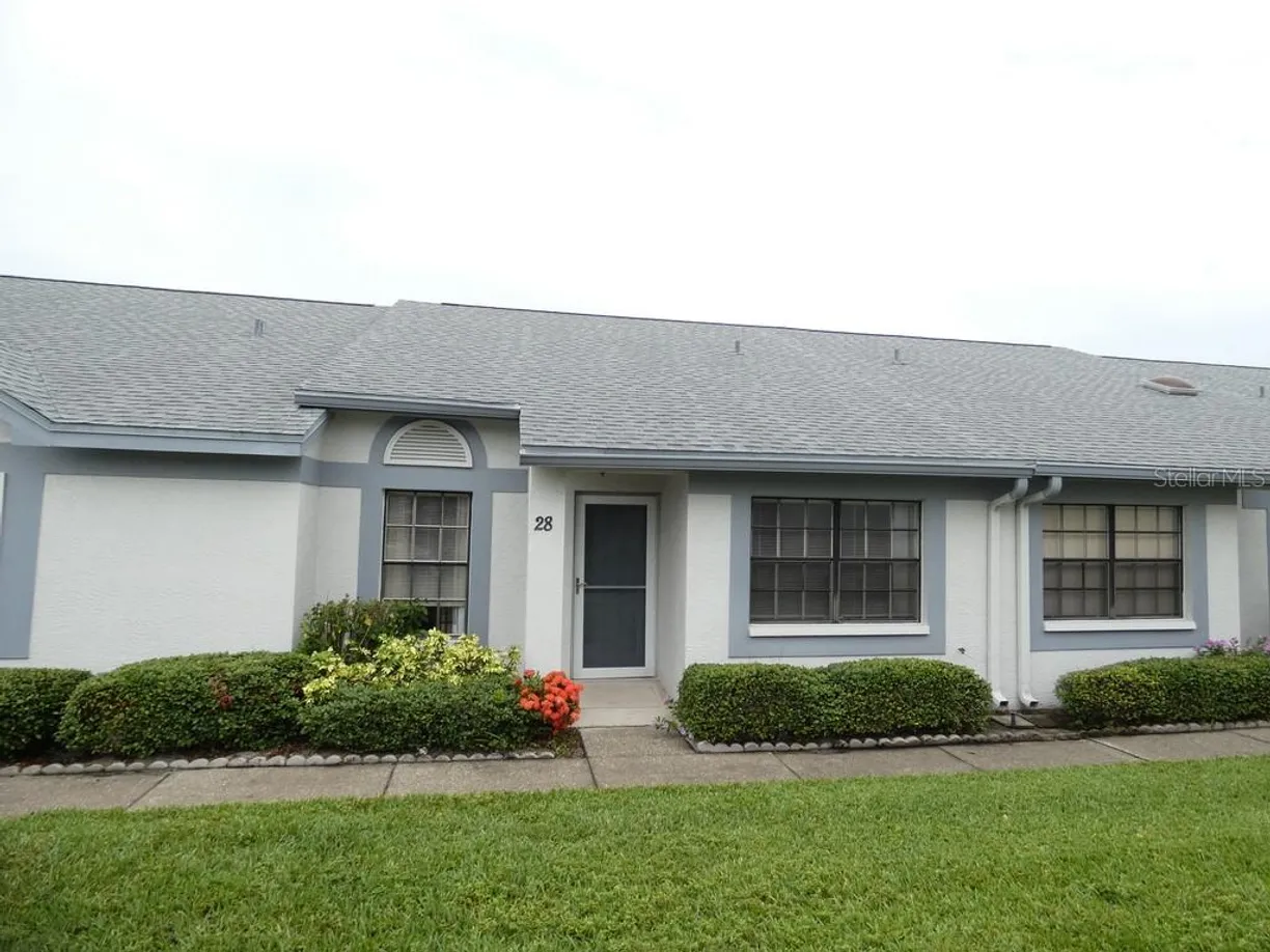 2749 COUNTRYSIDE BOULEVARD #28, CLEARWATER, FL 33761 Property for sale