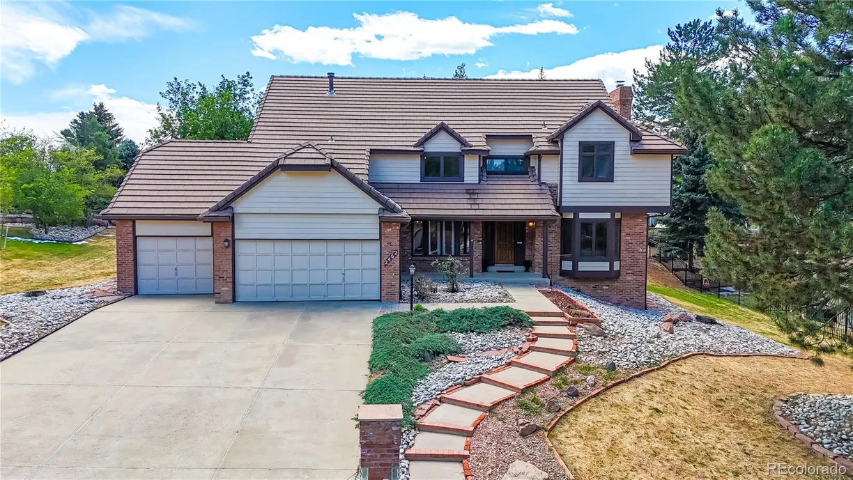 2462 Country Club Loop, Denver, CO 80234 Property for sale