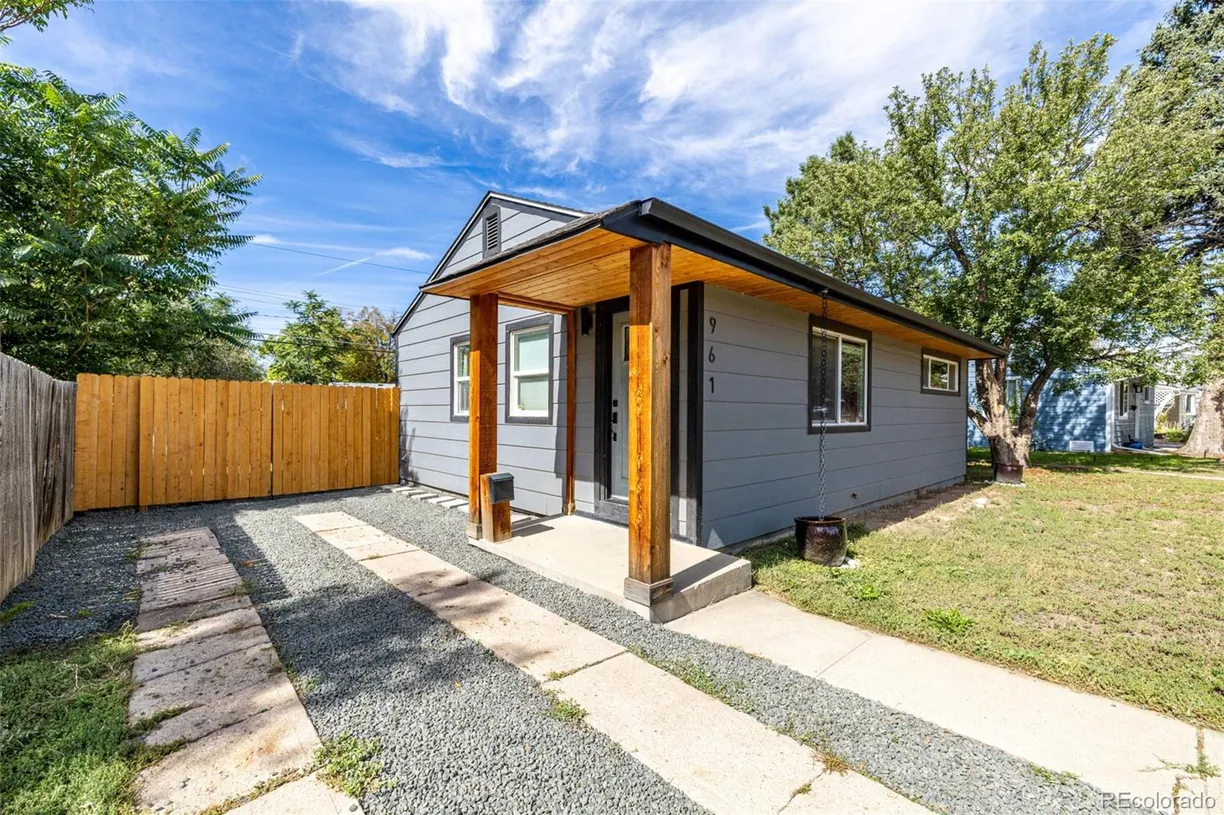 961 Kramer Court, Aurora, CO 80010 Property for sale