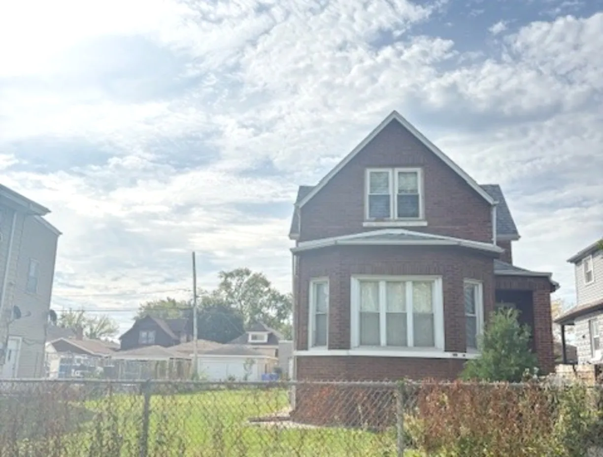 3555 W 65th Place, Chicago, IL 60629 Property for sale