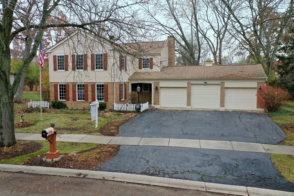 768 Interlaken Drive, Lake Zurich, IL 60047 Property for sale