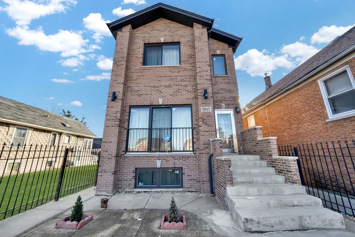 3917 W 60th Street, Chicago, IL 60629 Property for sale