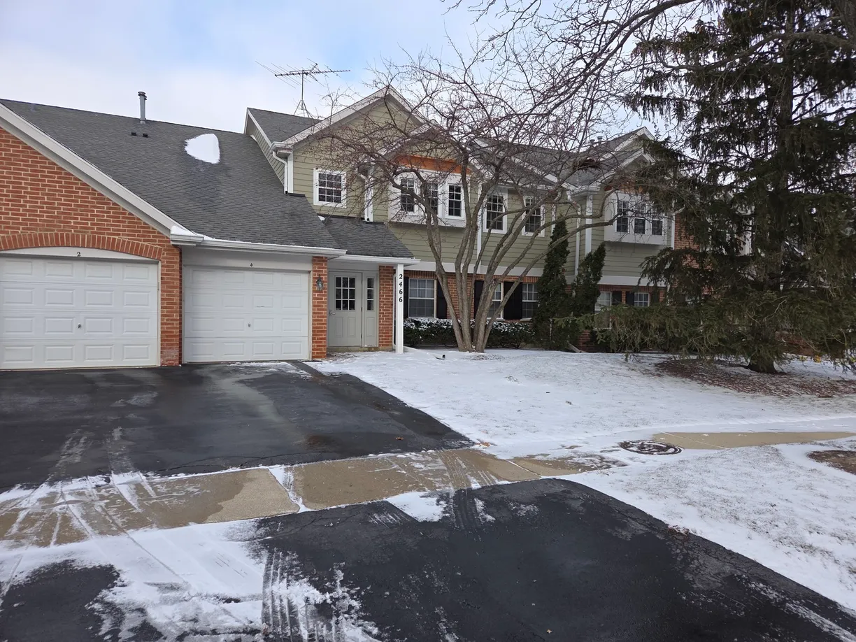 2466 Charleston Drive #1, Schaumburg, IL 60193 Property for sale
