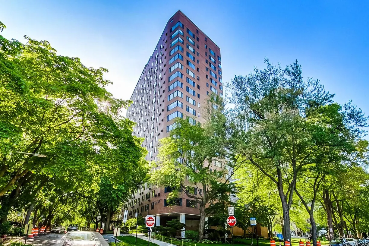 3100 N Lake Shore Drive #1506, Chicago, IL 60657 Property for rent