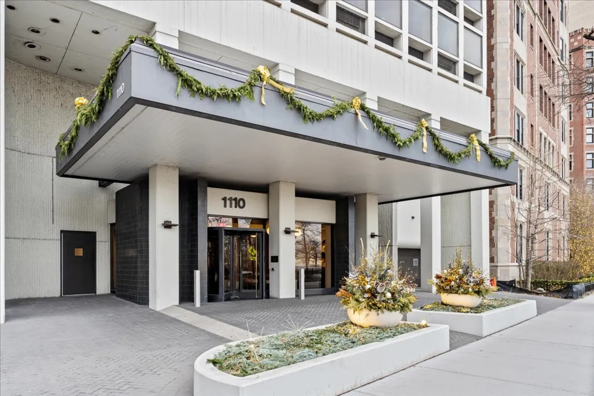 1110 N Lake Shore Drive #31N, Chicago, IL 60611 Property for sale