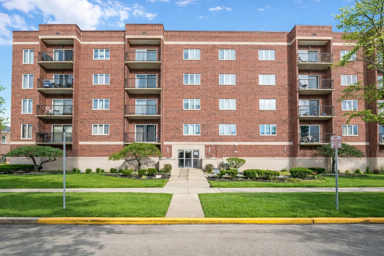 1330 PERRY Street #504, Des Plaines, IL 60016 Property for sale