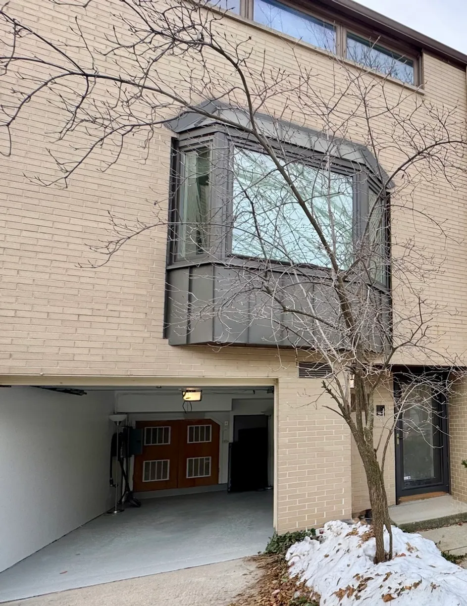 1628 N Mohawk Street, Chicago, IL 60614 Property for rent