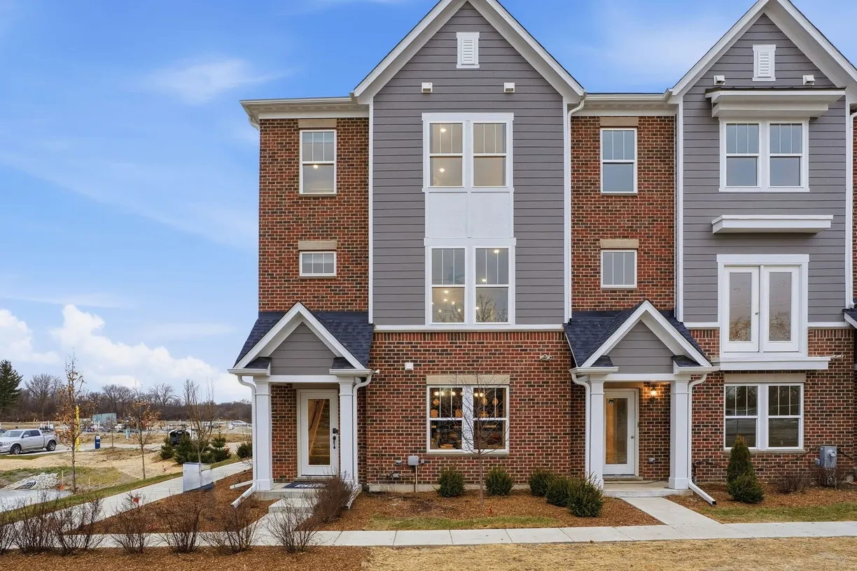 205 Steeple Bush Lane #10444, Schaumburg, IL 60193 Property for sale