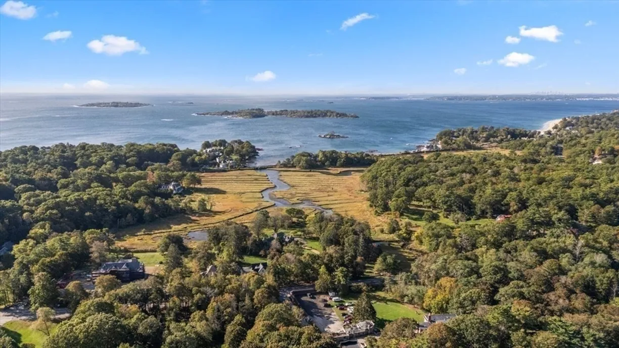 6 Highland Avenue, Manchester, MA 01944 Property for sale