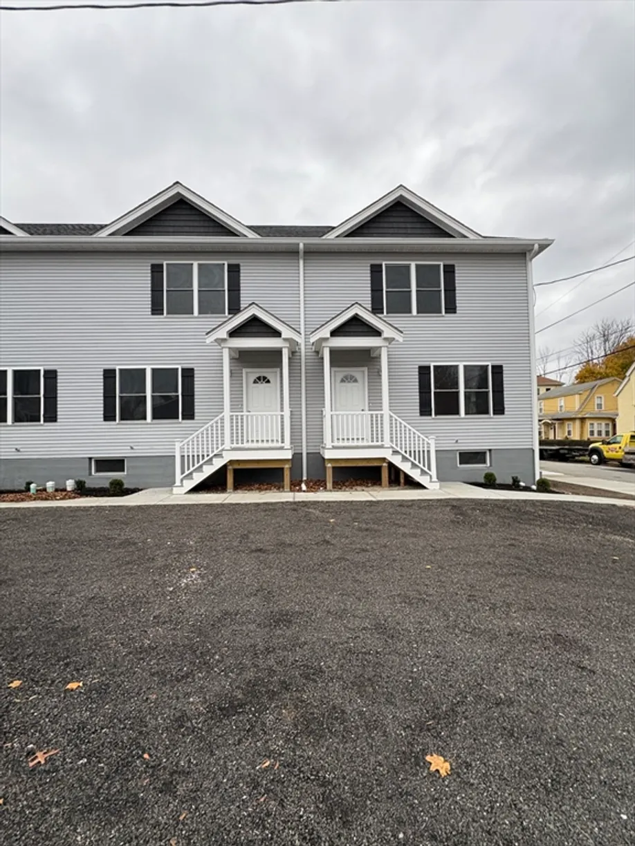 184 Avenue C #1, Woonsocket, RI 02895 Property for sale