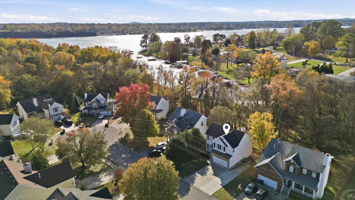 160 Waters Edge Ln, Hendersonville, TN 37075 Property for sale