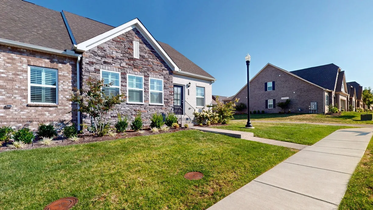 1518 Cedarbrooke Ln, Lebanon, TN 37090 Property for sale
