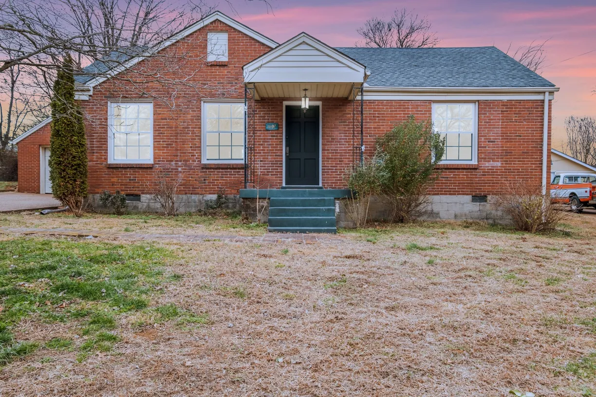 2107 Avalon Dr, Nashville, TN 37216 Property for sale