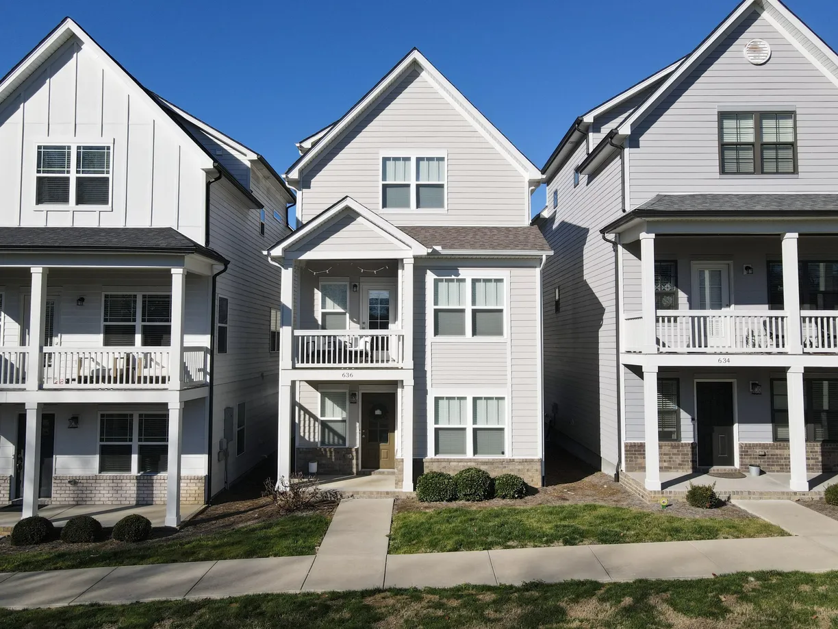 636 Parkvue Place Dr, Nashville, TN 37221 Property for sale