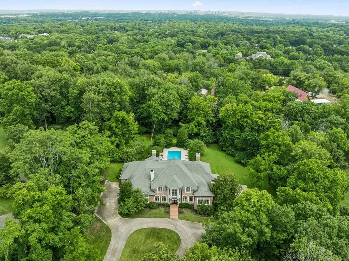 926 Overton Lea Rd, Nashville, TN 37220 Property for sale