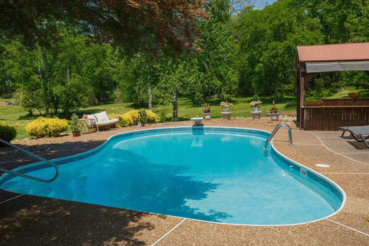 218 Spring Valley Rd, Hendersonville, TN 37075 Property for sale
