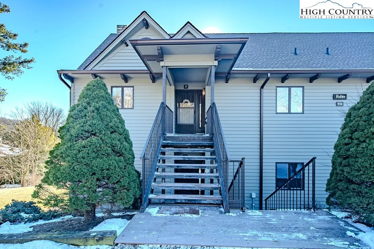 934 Chetola Lake Drive #3, Blowing Rock, NC 28605 Property for sale