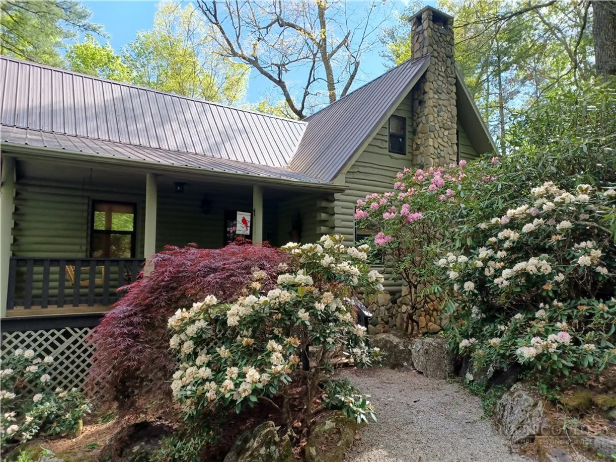 100 Tulip Lane, Newland, NC 28657 Property for sale