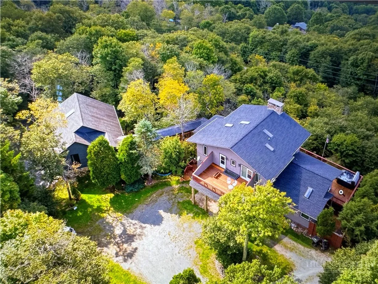 200 Summit Lodge Rd + Guest Chalet, Beech Mountain, NC 28604 Property ...