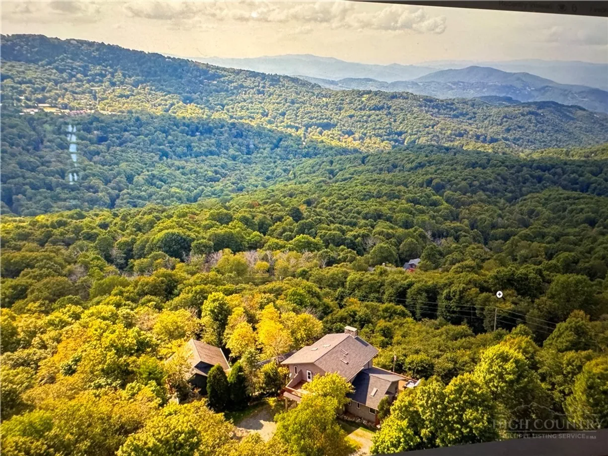 200 Summit Lodge Rd + Guest Chalet, Beech Mountain, NC 28604 Property ...