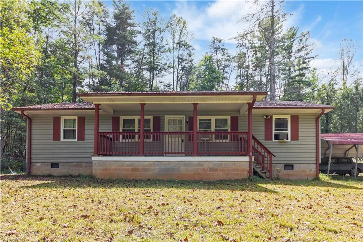 312 Brookview Drive, Boomer, NC 28606 Property for sale