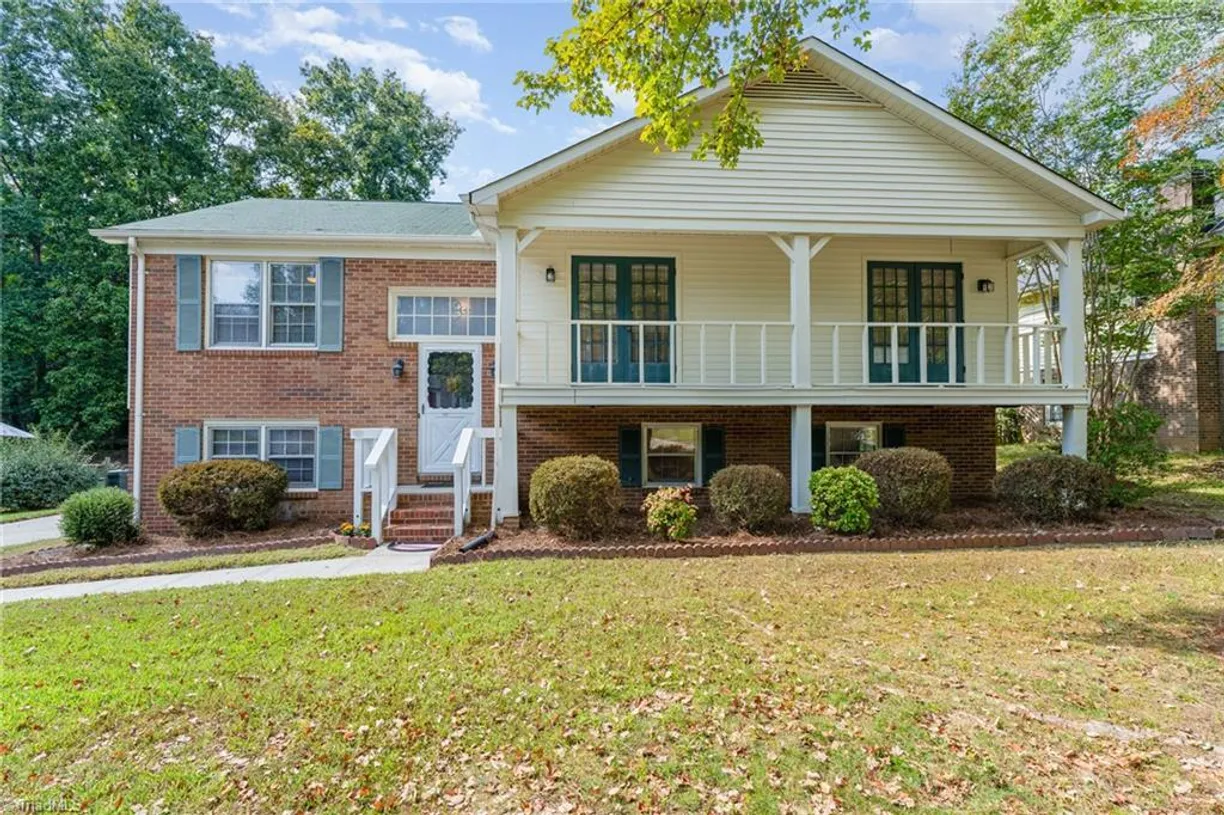 3203 Colony Drive, Jamestown, NC 27282 Property for sale