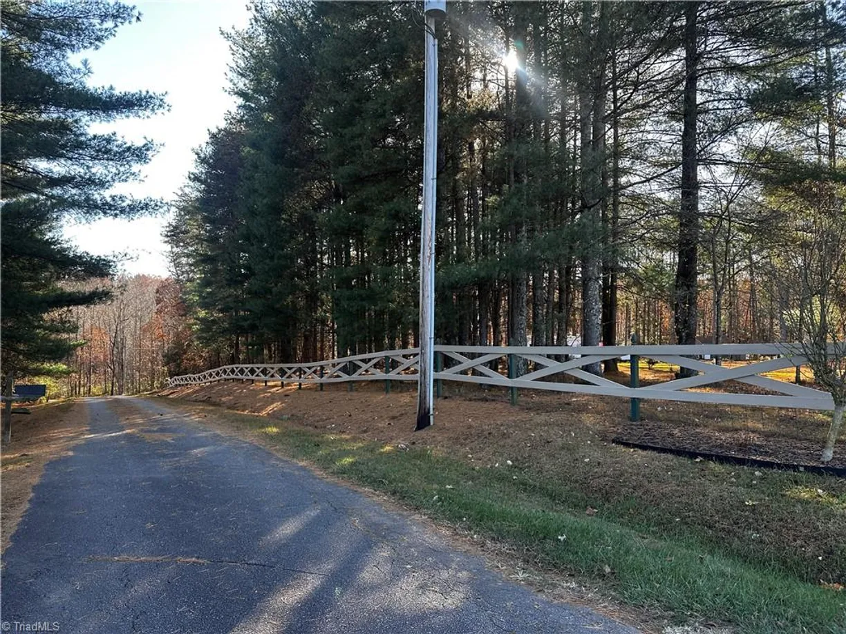 1089 Annie Sophia Lane, Roaring River, NC 28669 Property for sale