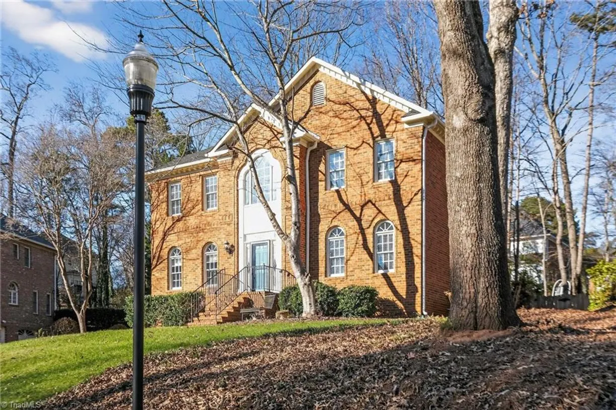 5133 Rockmont Court, Winston-Salem, NC 27104 Property for sale