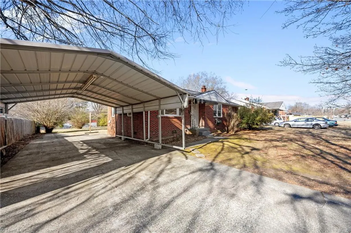 504 Walker Avenue, Graham, NC 27253 Property for sale