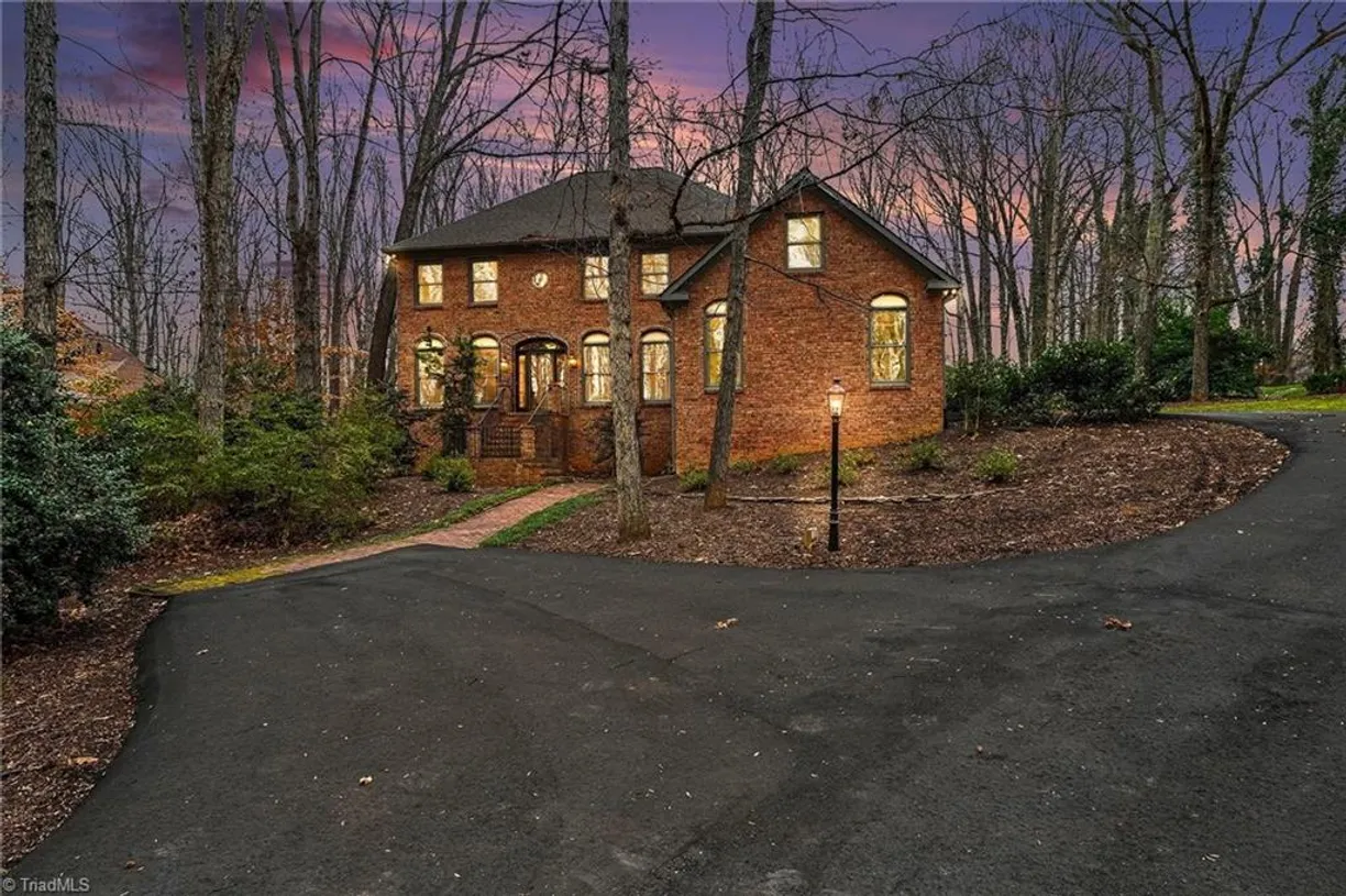 4413 Hunters Run Drive, Clemmons, NC 27012 Property for sale