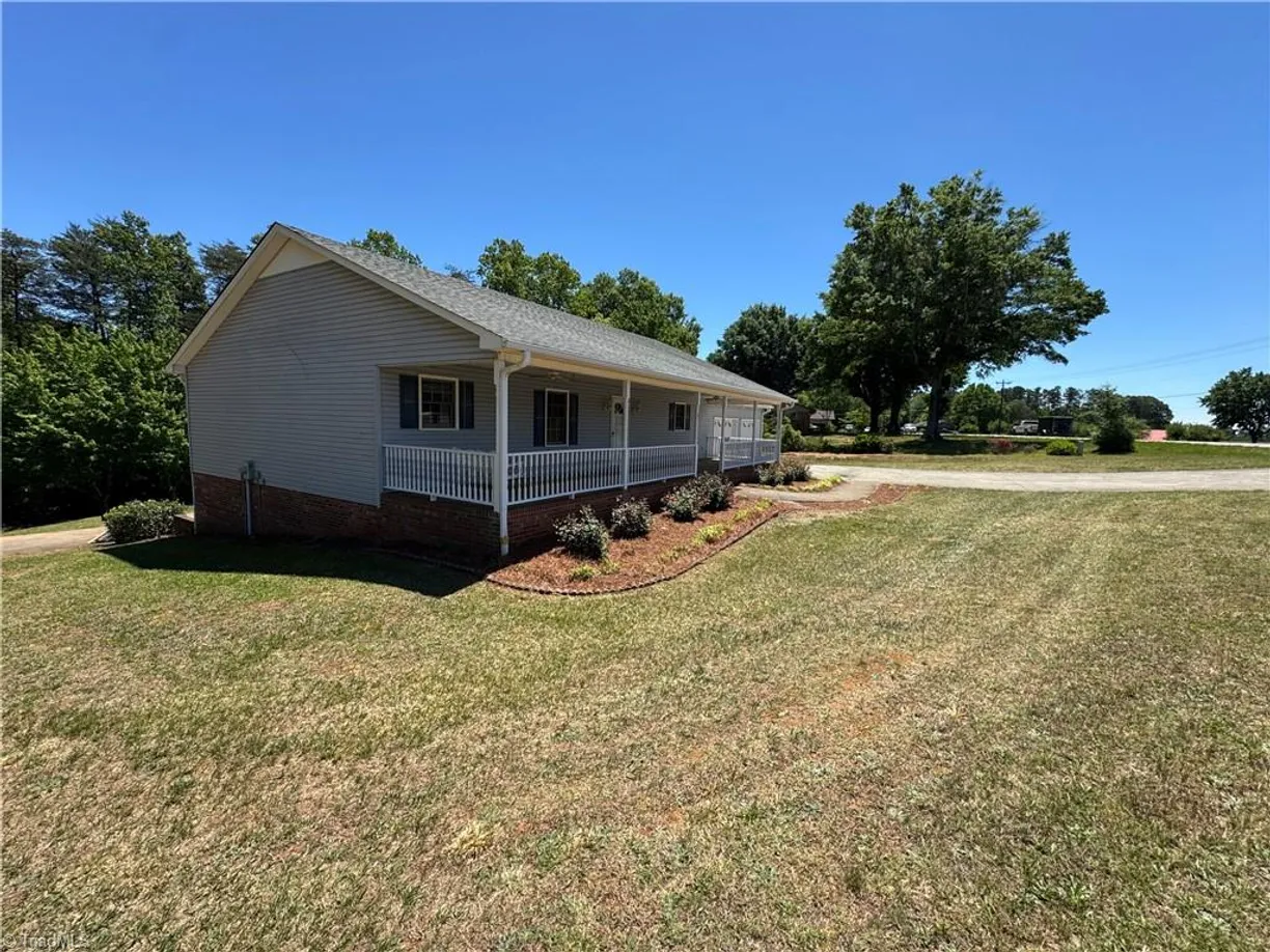 6543 NC Highway 66 S, King, NC 27021 Property for sale